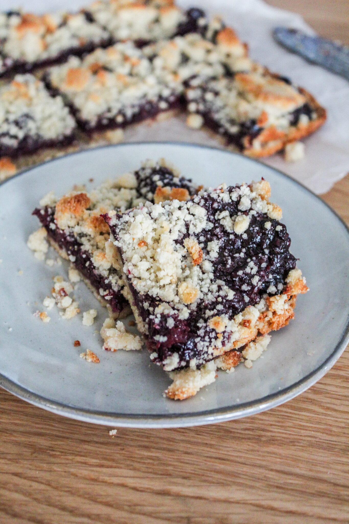Keto Blackberry Crumble Bars - Fit Mom Journey
