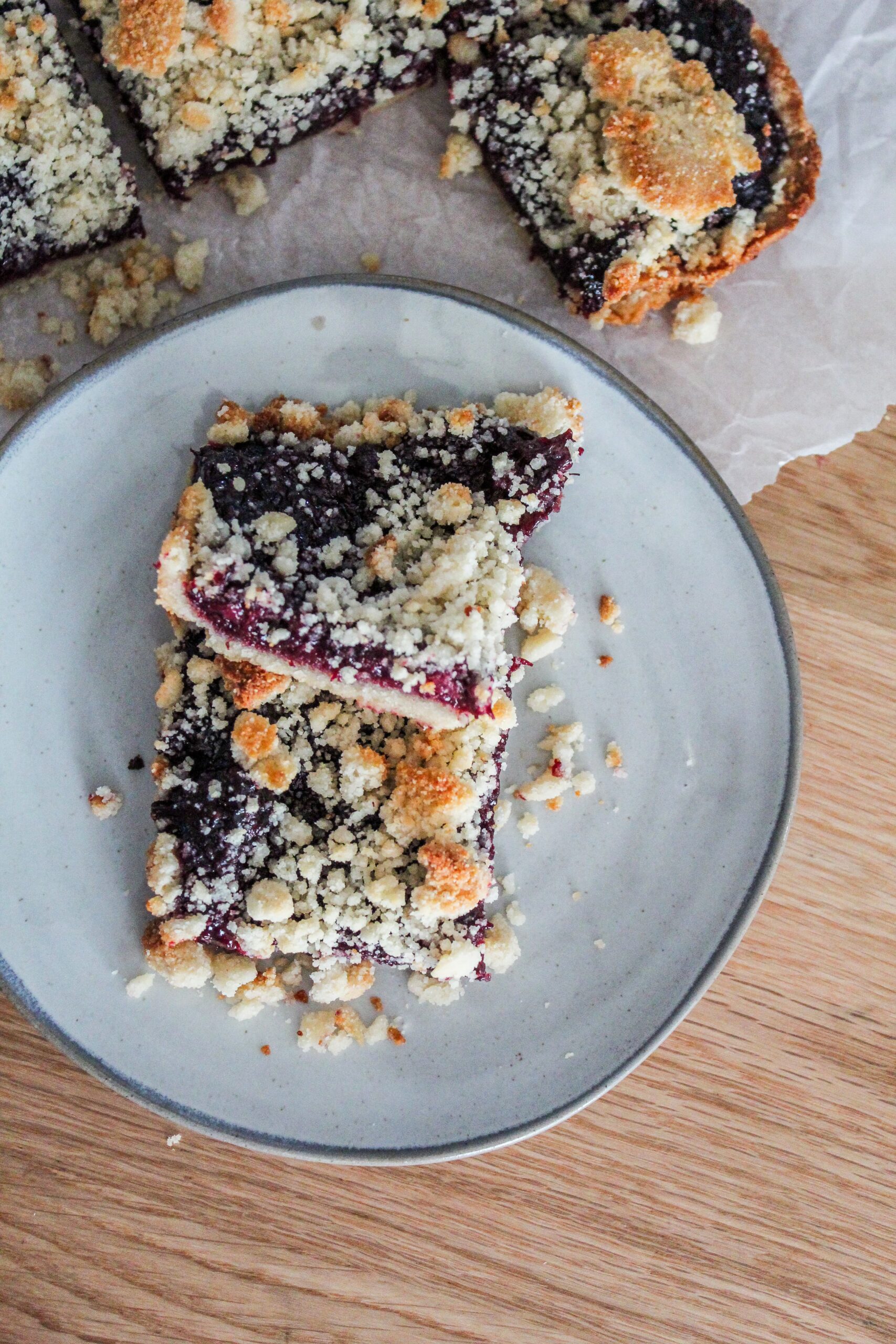Keto Blackberry Crumble Bars - Fit Mom Journey
